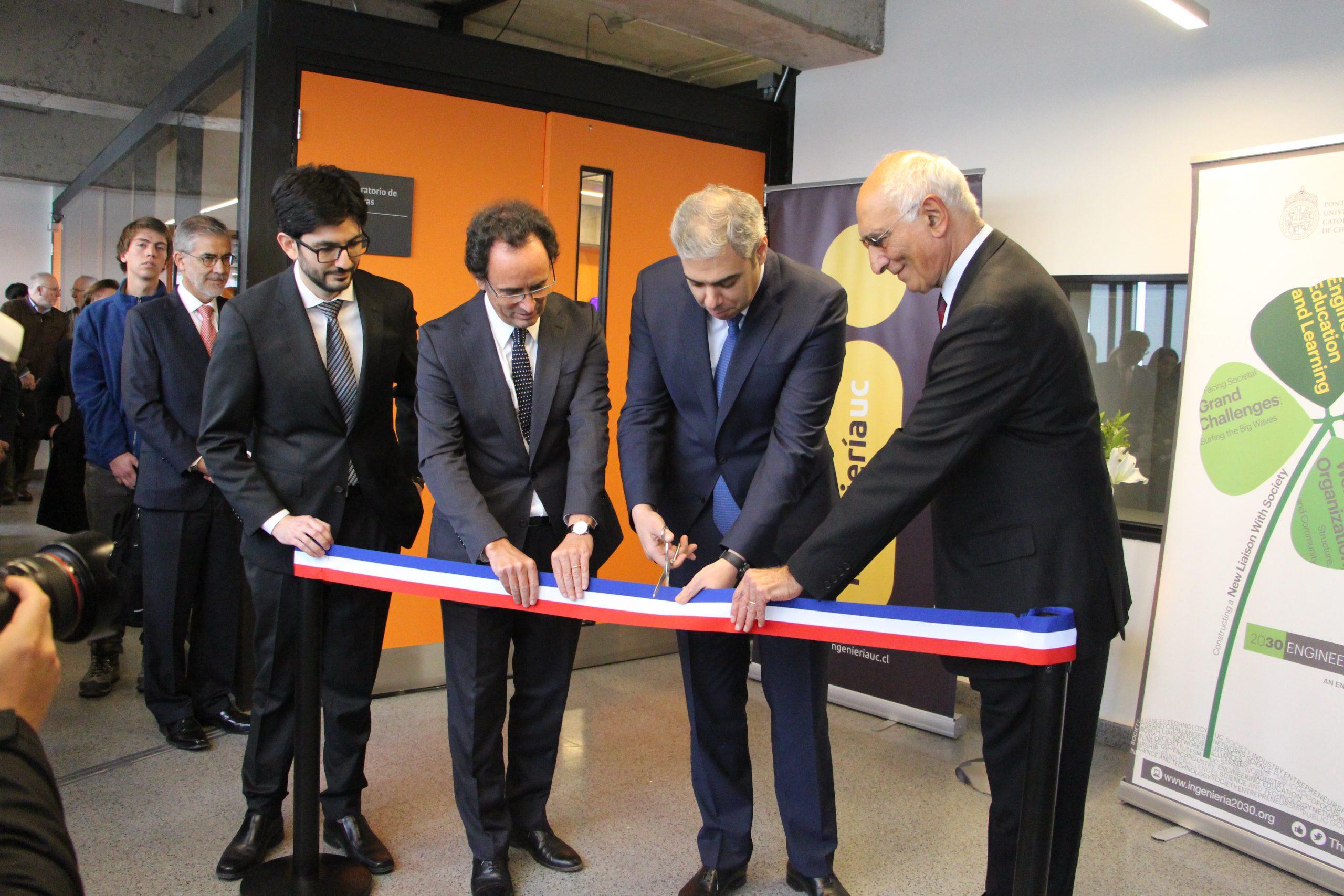 New UC lab brings global financial markets to the classroom | Ingeniería UC