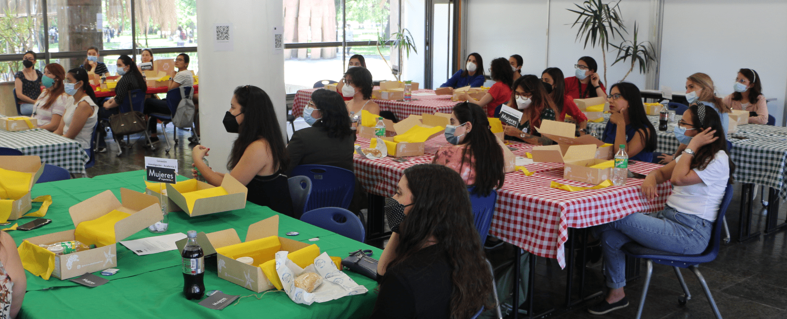 Alumnas de Postgrado se reúnen en encuentro de Mujeres Ingeniería UC | Ingeniería UC