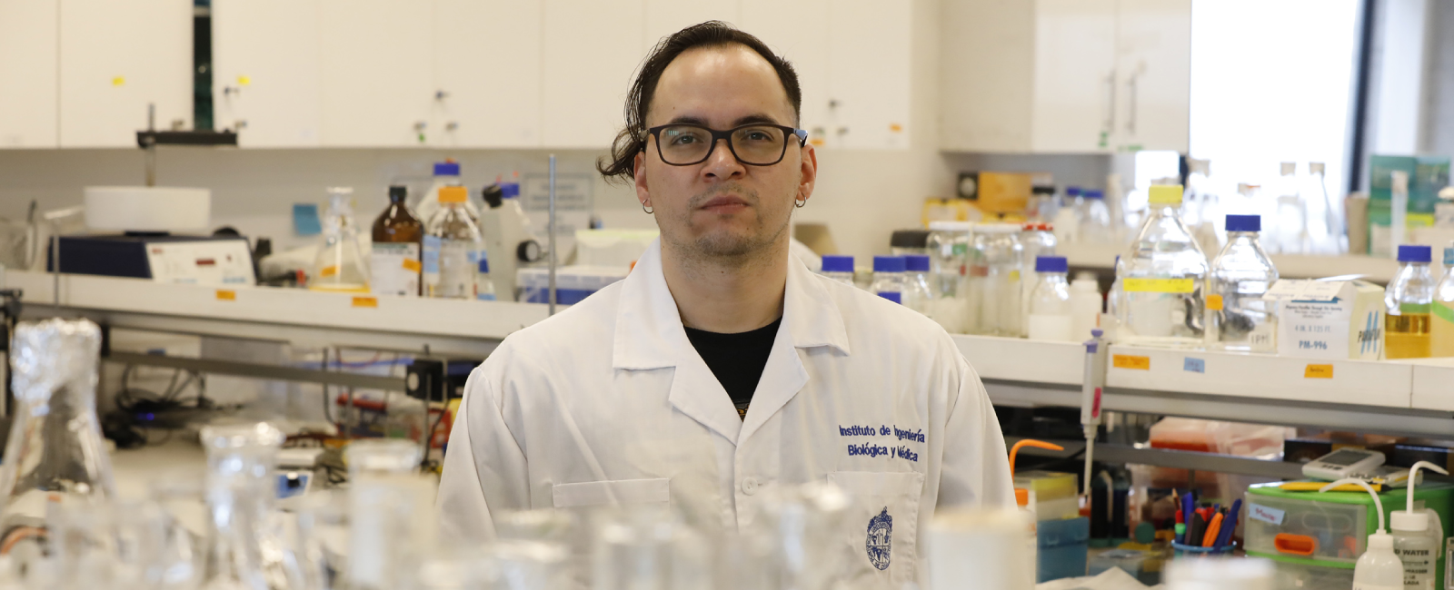 Biofísico chileno de la enzima “come plásticos” integra red científica ...