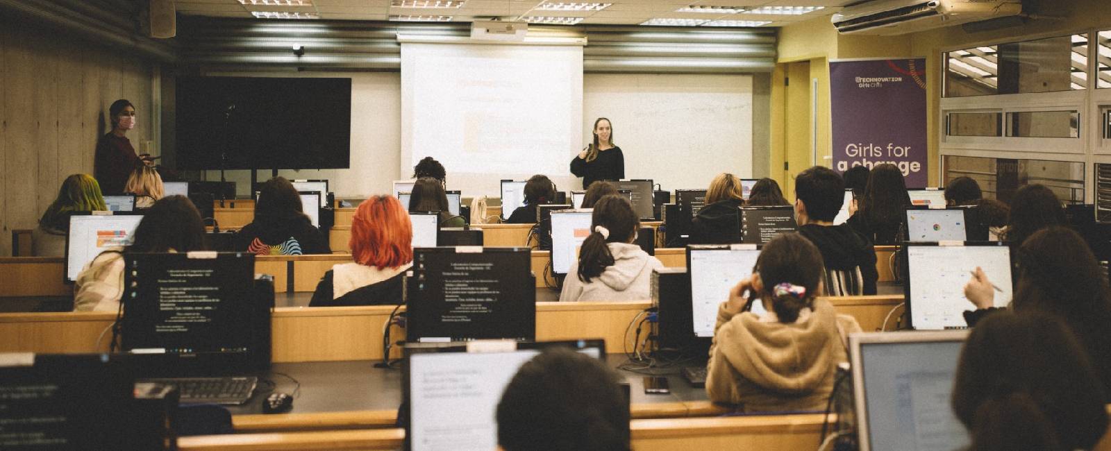 Preingeniería UC inaugura tres programas formativos para escolares | Ingeniería UC